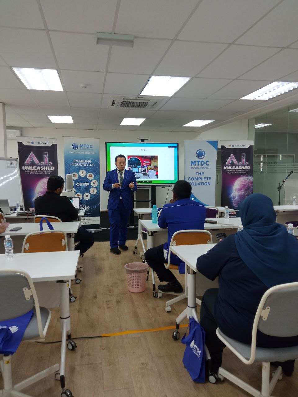 Pelantikan Sebagai Pakar Pengesahan Untuk Kit Pembelajaran Oleh Pelajar ...